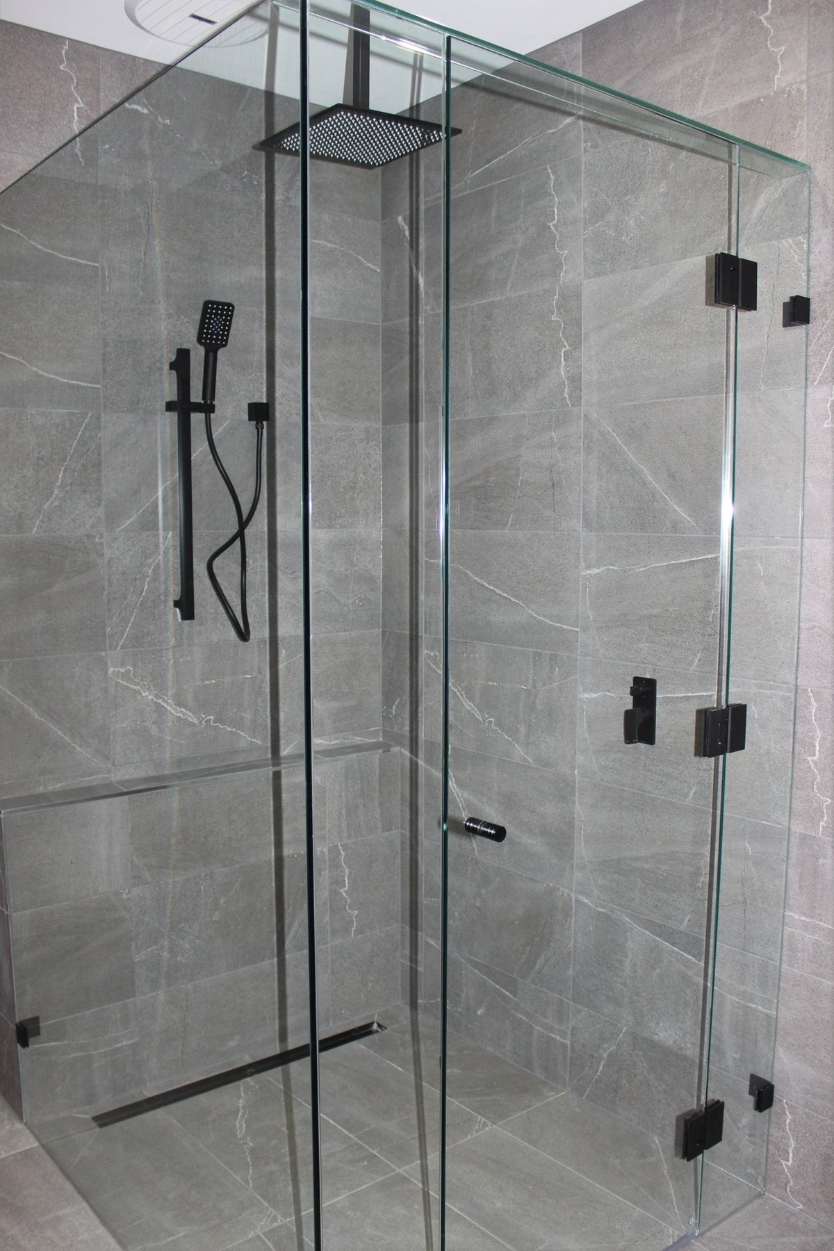 Custom Shower Screens - The Splashback Company
